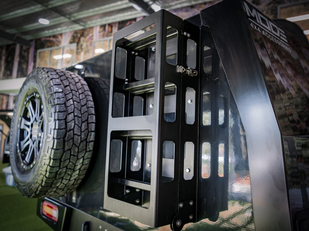 Easy Access and Versatility: The Rear Ladder on the MODE Canopy